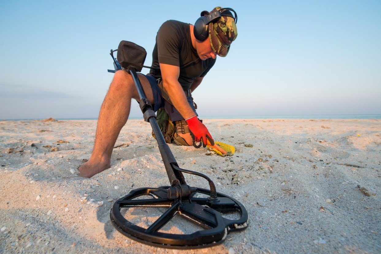 7 Metal Detecting Tips & Tricks All Beginners Should Know - TV Acres 7 Metal Detecting Tips & Tricks All Beginners Should Know - TV Acres